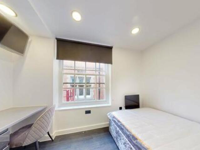Bridlesmith Gate, City Centre, 1 Bedroom Flat