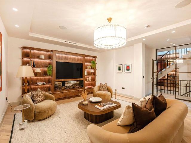 Bridstow Place, W2
