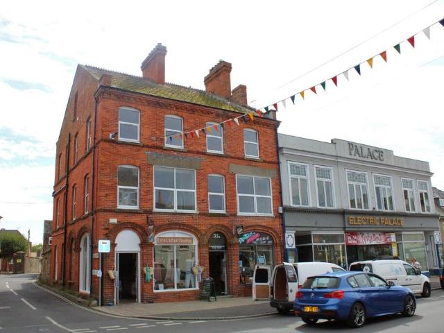 Bridport DT6, 1 bed flat to rent, £895 pcm | PrimeLocation