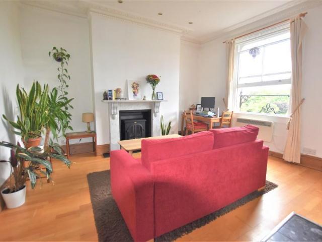 Bridport Place, London N1 1 bed flat to rent £1,750 pcm £404 pw
