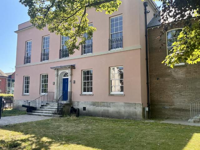 Bridport Road, Dorchester DT1 2 bed flat to rent £1,425 pcm £329 pw