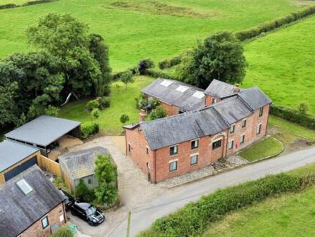 Brierley Lane, Woodplumpton, 4 Bedroom Barn