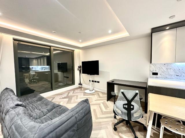Brigade Mews, London SE1, 1 bed flat to rent, £2,750 pcm | PrimeLocation