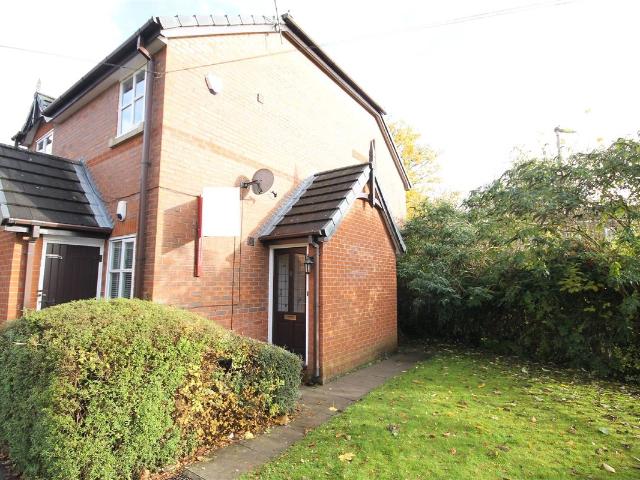 Brigadier Close, Withington, Manchester M20, 2 bed flat to rent, £1,150 pcm | PrimeLocation