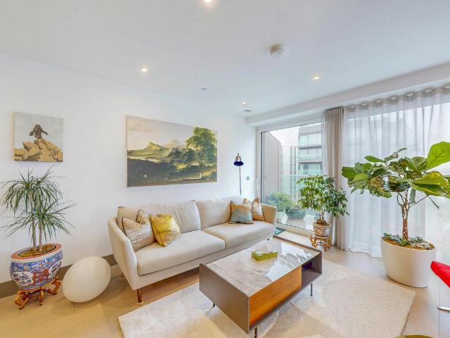 Brigadier Walk, Woolwich SE18, 2 bed flat to rent, £2,950 pcm | PrimeLocation