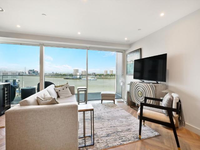 Brigadier Walk, London SE18, 2 bed flat to rent, £3,200 pcm | PrimeLocation