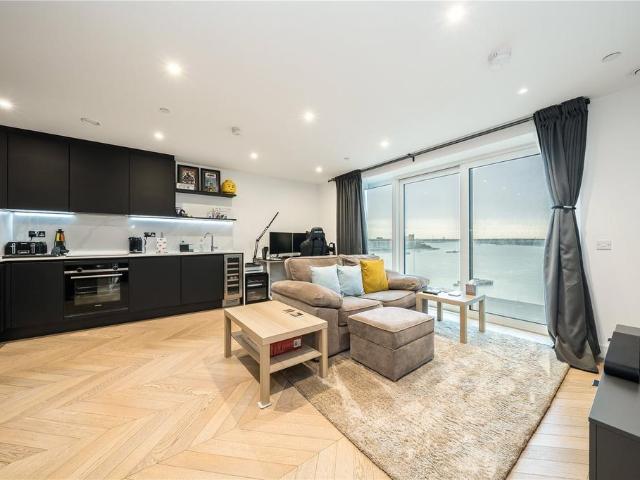 Brigadier Walk, Royal Arsenal. 1 bed apartment to rent £2,000 pcm £462 pw
