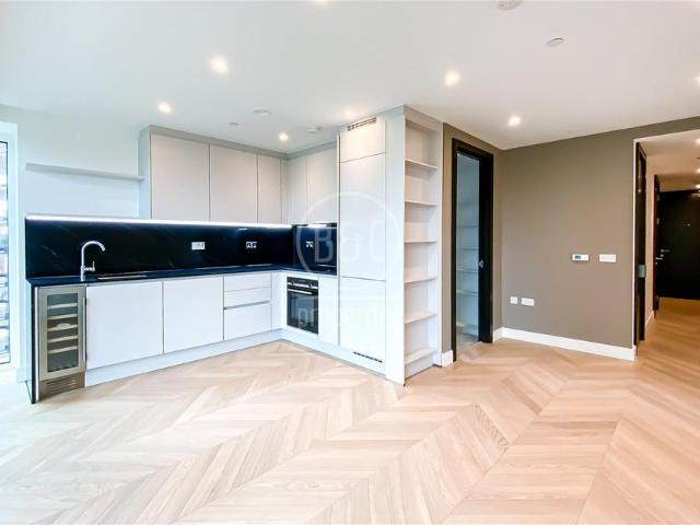 Brigadier Walk, Royal Arsenal. 1 bed apartment to rent £2,000 pcm £462 pw