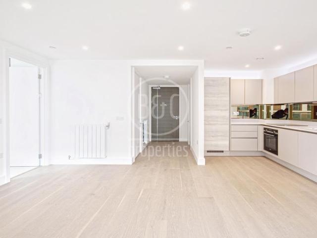 Brigadier Walk, Royal Arsenal. 1 bed apartment to rent £2,050 pcm £473 pw