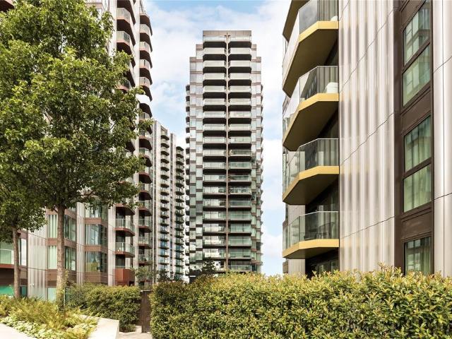 Brigadier Walk, Royal Arsenal. 2 bed apartment to rent £2,700 pcm £623 pw