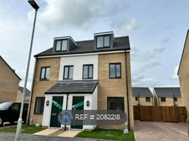 Briggs Mead, Wymondham NR18, 3 bed semi detached house to rent, £1,500 pcm | PrimeLocation