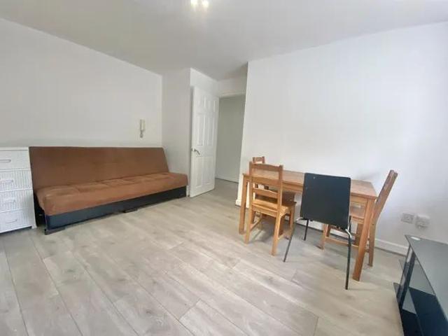 Brighstone Court Purfleet, Property for rent