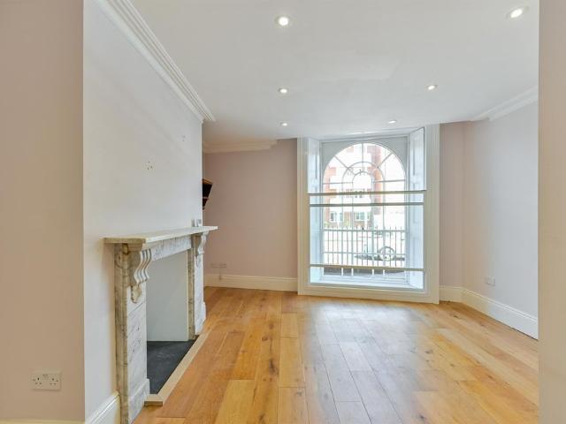 Brightwell House, Reading, RG1 4AU