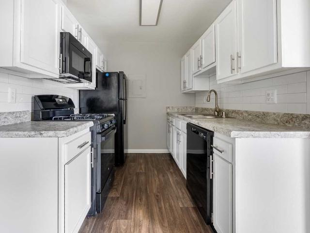 Brightwood Forest Studio Apartment for Rent at 3397 Babbitt Ln, Dale City, VA 22193