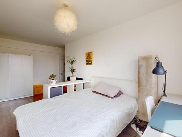 Bright 3 Bed Flat, 9th Floor, Heart of EC1V