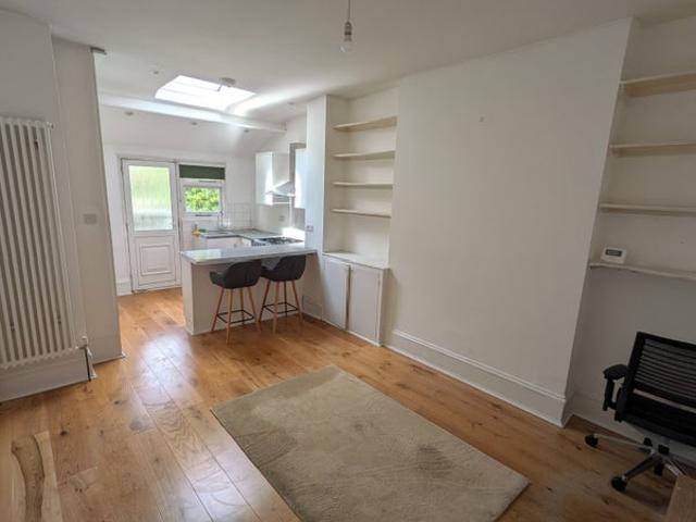 Bright 1 Bed Flat in Crouch End
