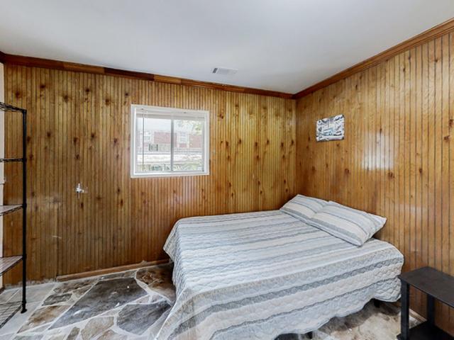 Bright & Comfortable Forest Park Home| No Move In Fee | Fully Furnished, Secure, and Convenient | Free Wi Fi, Monthly Cleanings, and Groceries Nearby