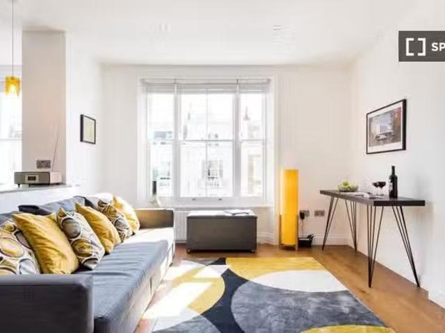 Bright and Modern Earls Court Gem