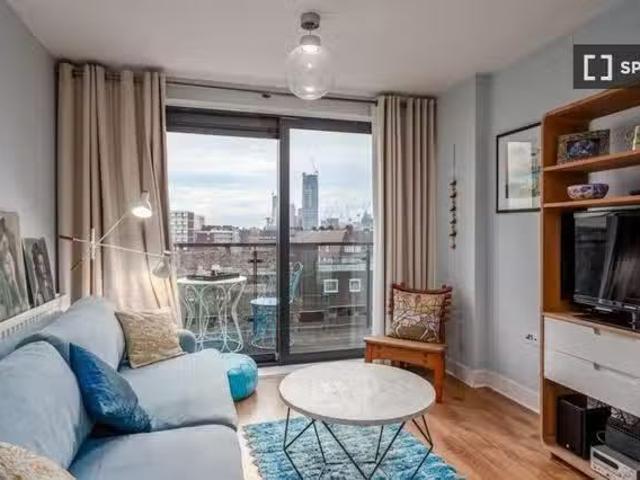 Bright and Stylish Kennington Gem