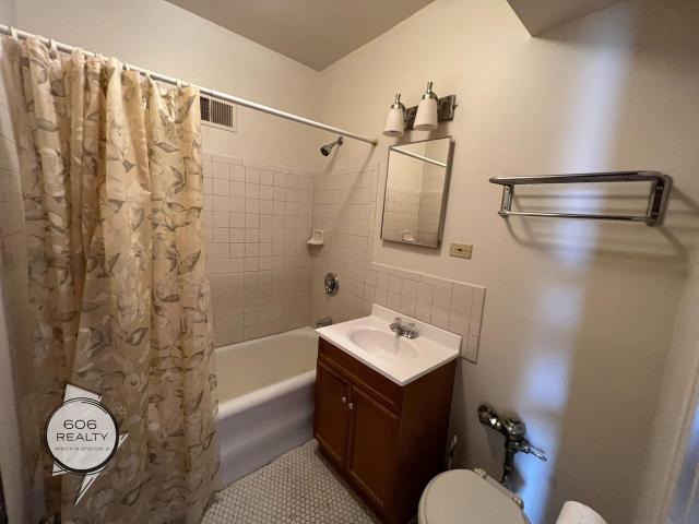 Bright and Sunny Forest Park Apts! 1 Bedroom Apartment for Rent at 7437 Randolph St, Forest Park, IL 60130