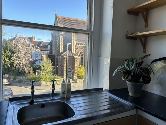 Bright and spacious One Bedroom Flat
