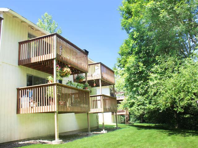 Bright and Spacious 1 Bed with Private Balcony!