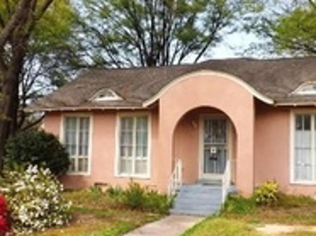 Bright and spacious 2 bedroom duplex