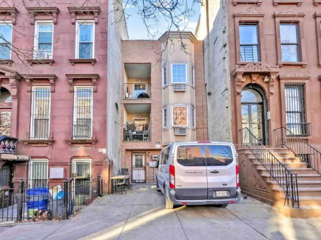 Bright & Airy Brooklyn Home | Comfortable city liv