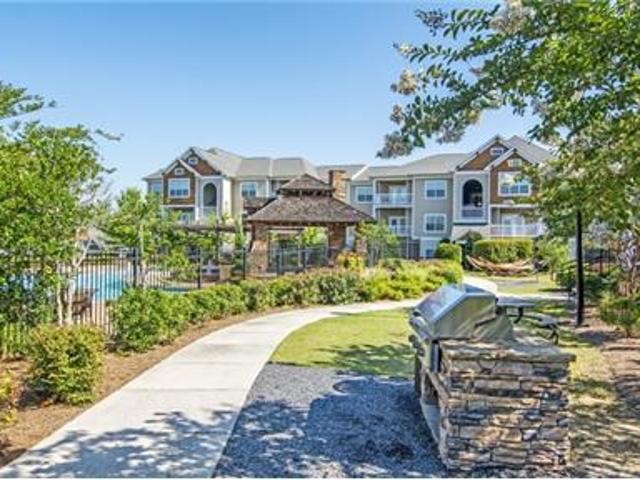 Bright Atlanta, 1 bedroom, 1 bath for rent