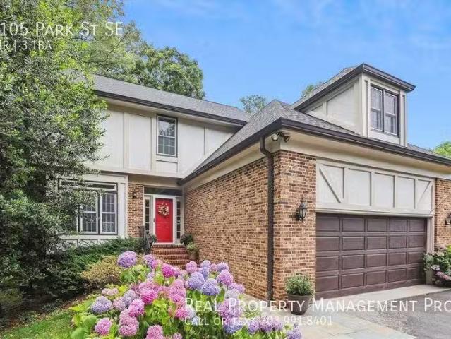 Bright & Beautifully Remodeled Vienna Home Walk to Parks, Sch.