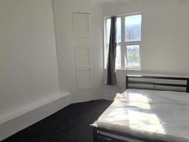 Bright bedroom Flat Situated Within A Well connected Location, Glenarm Road, 1 Bedroom Flat