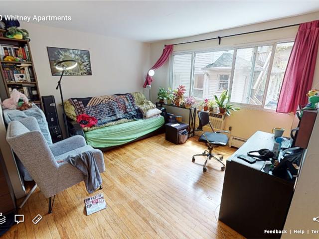Bright East Rock Studio Near Yale with AC