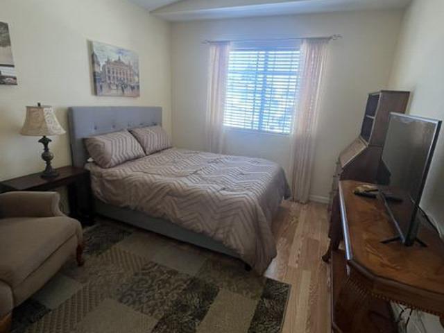 Bright fully furnished room in Gated Community