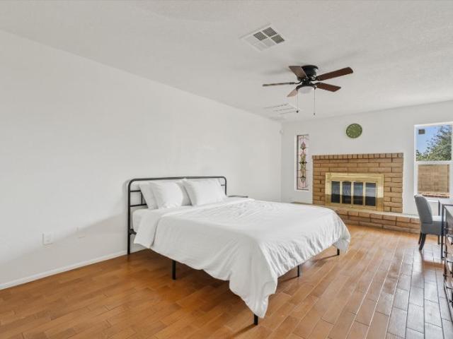 Bright Furnished Room #5 by Glendale Community Co