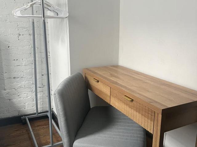 Bright Furnished Room in the Upper East Side