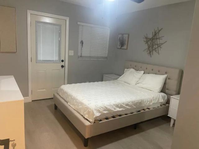 Bright Furnished Room with Private Bathroom