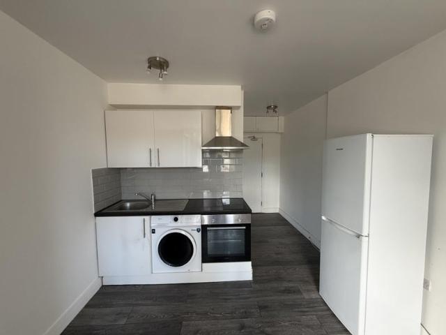 Bright Furnished Studio with Bills Included