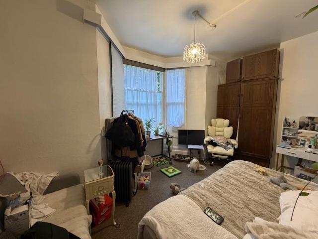 Bright Furnished Studio Near Rectory Road Station
