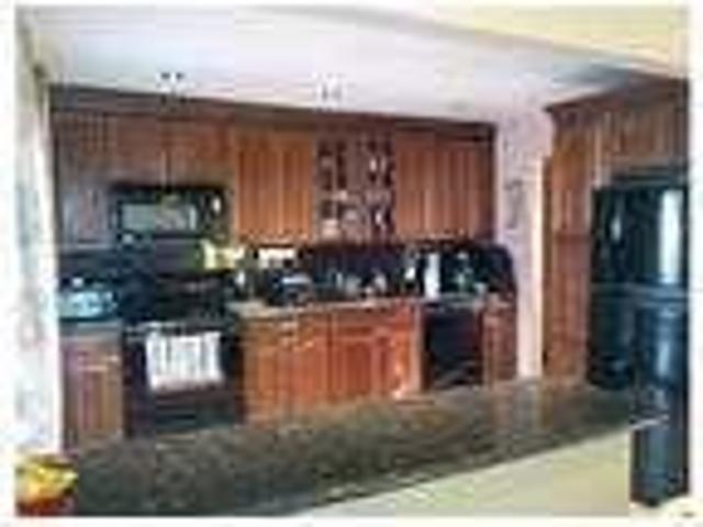 Bright Island Park, 3 bedroom, 1 bath for rent
