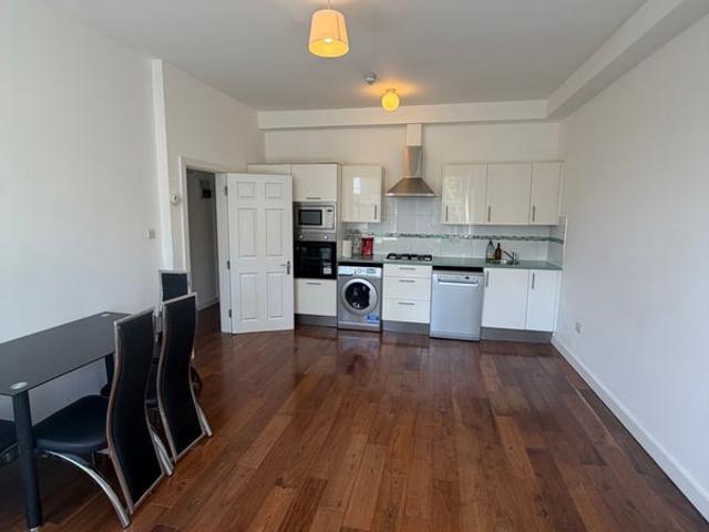 Bright One Bedroom Finsbury Park