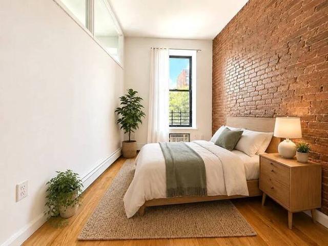 Bright & Modern 2 Bedroom Apartment