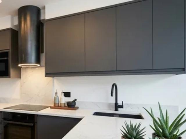 Bright Smile Studio, Ferry Lane, London, TW8 0AT, United Kingdom | 2 bed apartment for rent #168184759 | Rentberry