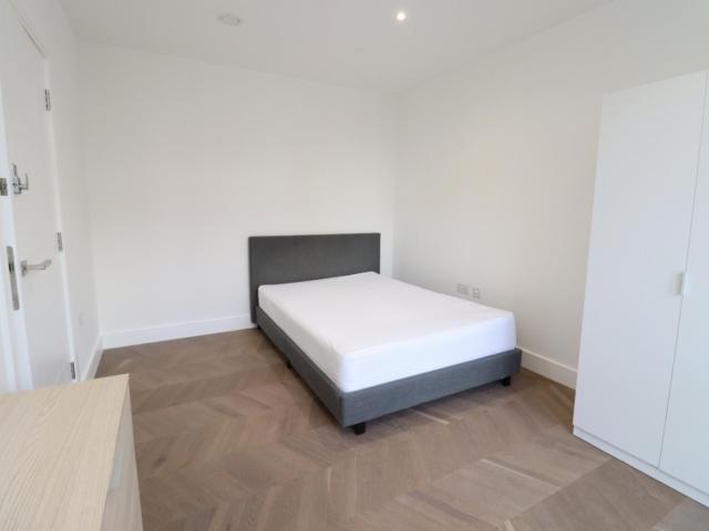 Bright single bedroom in Whitechapel Has a Room