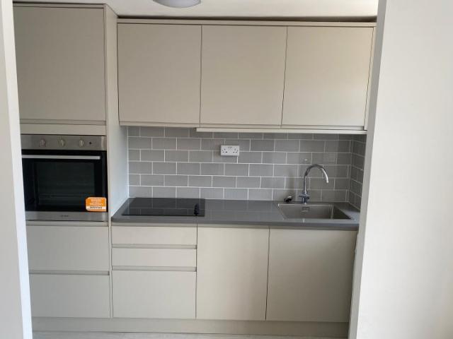 Bright & Spacious 1 Bedroom Flat to Rent SE28