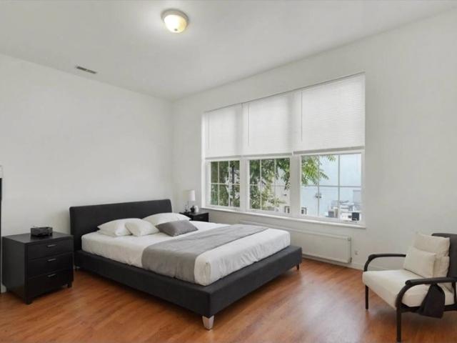 Bright ️ Spacious ️ Cozy Philly Apartment Mod