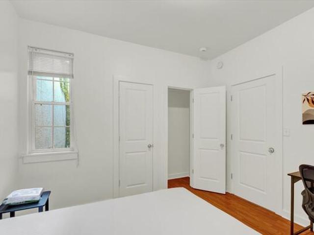 Bright Spacious Cozy Philly Apartment Modern Living Move In Ready