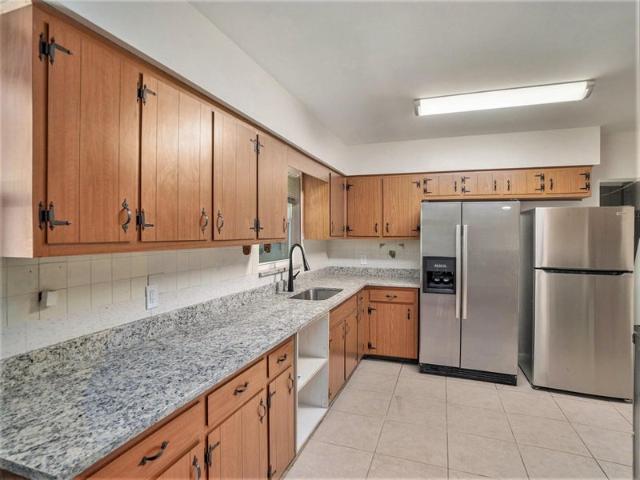 Bright & Spacious Brandon Home with Dining Area P
