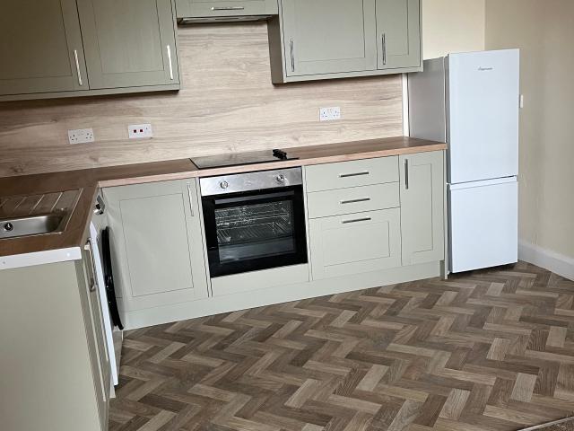 Bright Spacious Flat