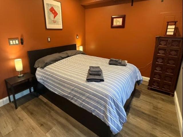 Bright Spacious Room Available