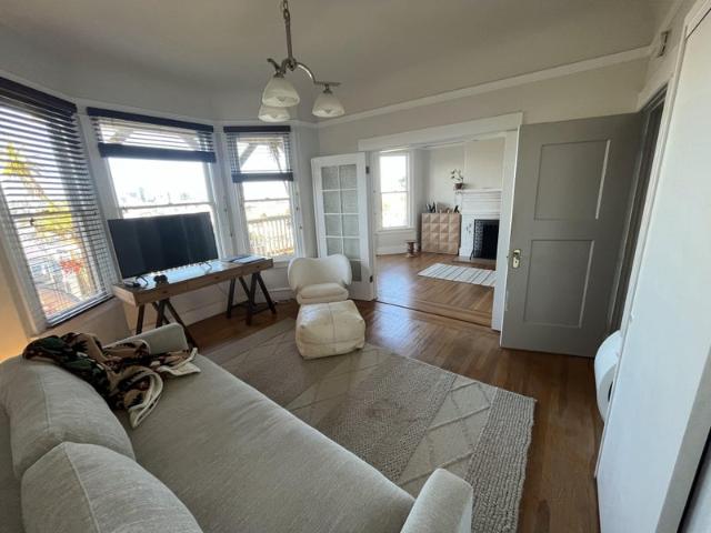 Bright, spacious room in great location